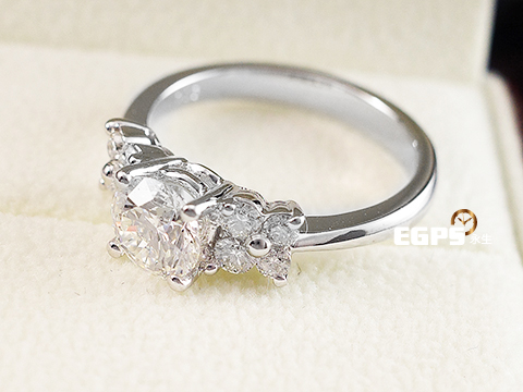 永生 | GIA鑽石戒指 主石重1.03CT F/VS2 3EX 圓鑽 天然真鑽 綻放愛戀 白K金材質 K金鑽戒